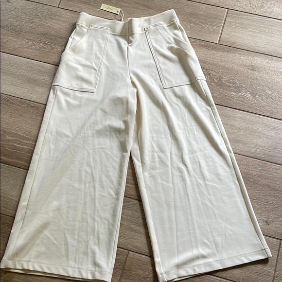 Max Studio | Pants & Jumpsuits | Max Studio Cropped Wide Leg Trousers ...
